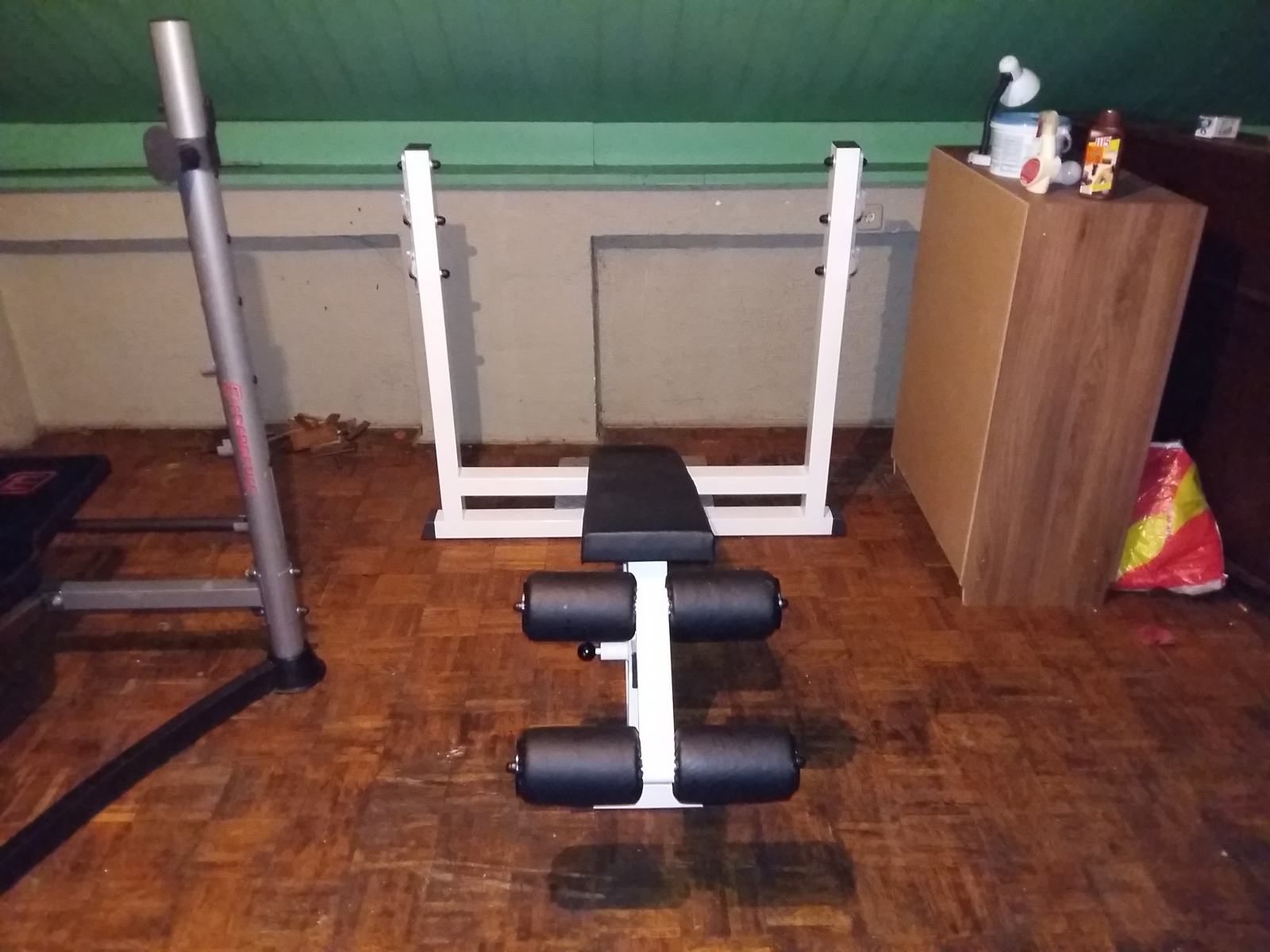 bench press kontra kosi