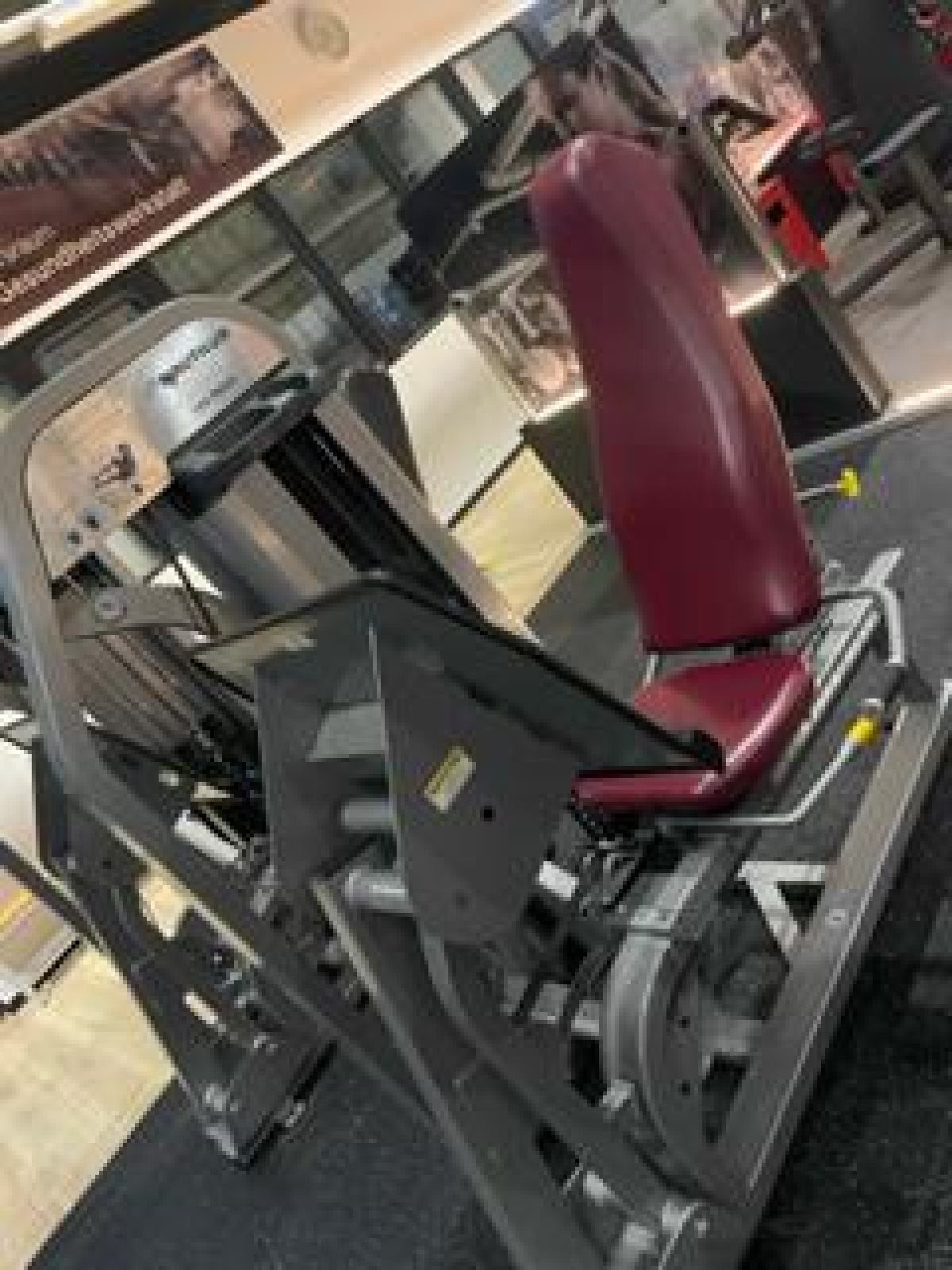 Nautilus nitro plus leg press