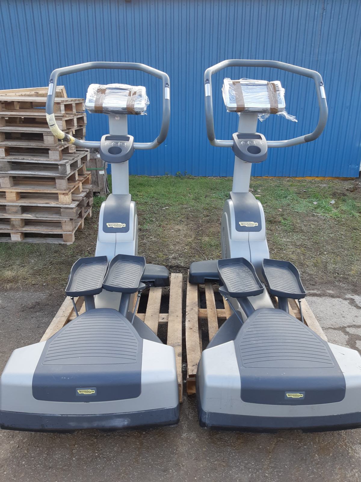 TECHNOGYM WAVE EXCITE 700 2KOM ZA 1500KN