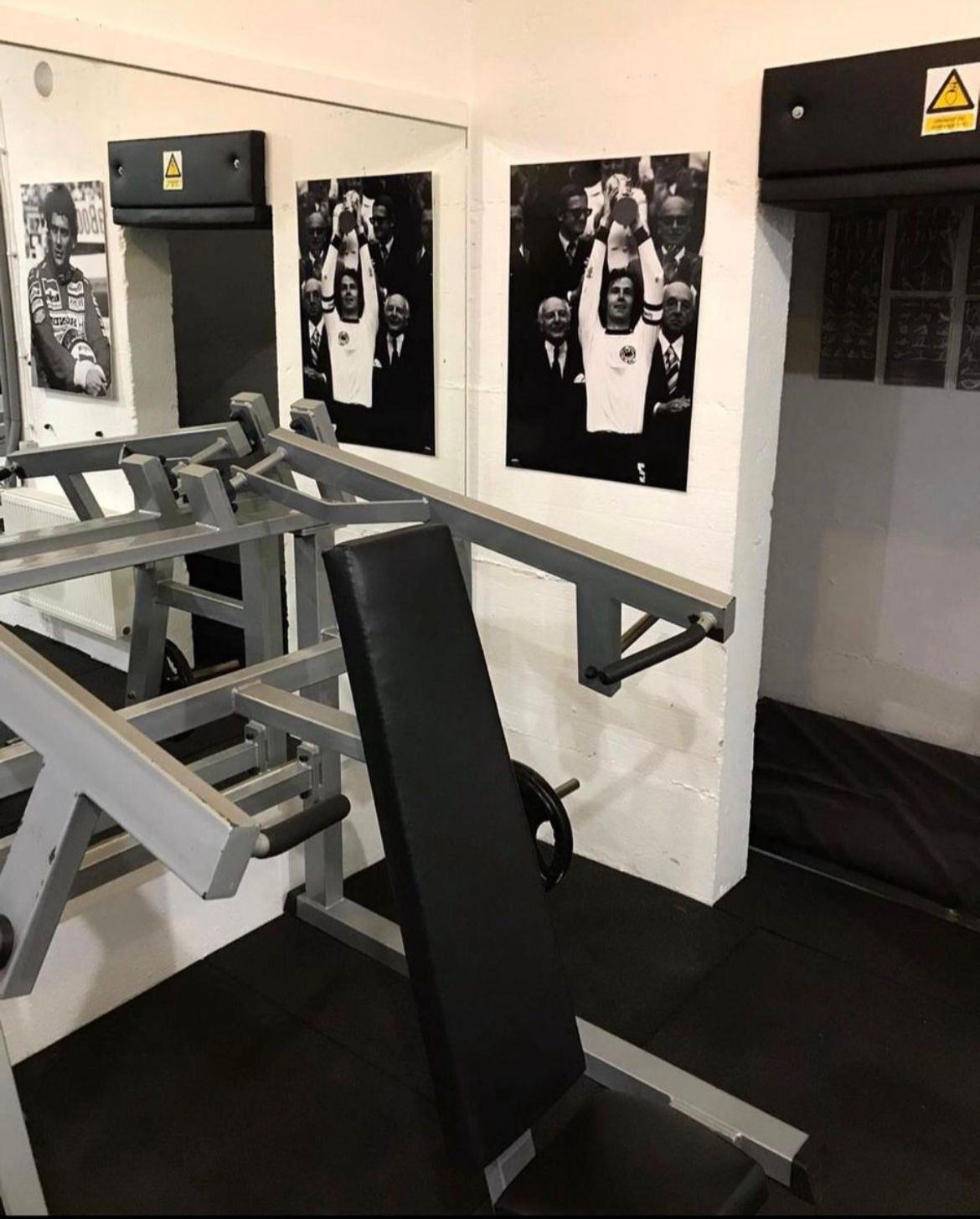 Sprava za rameni potisak