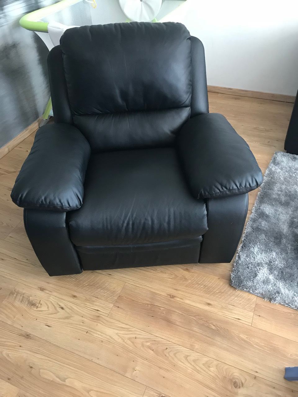 Fotelja sa relax funkcijom