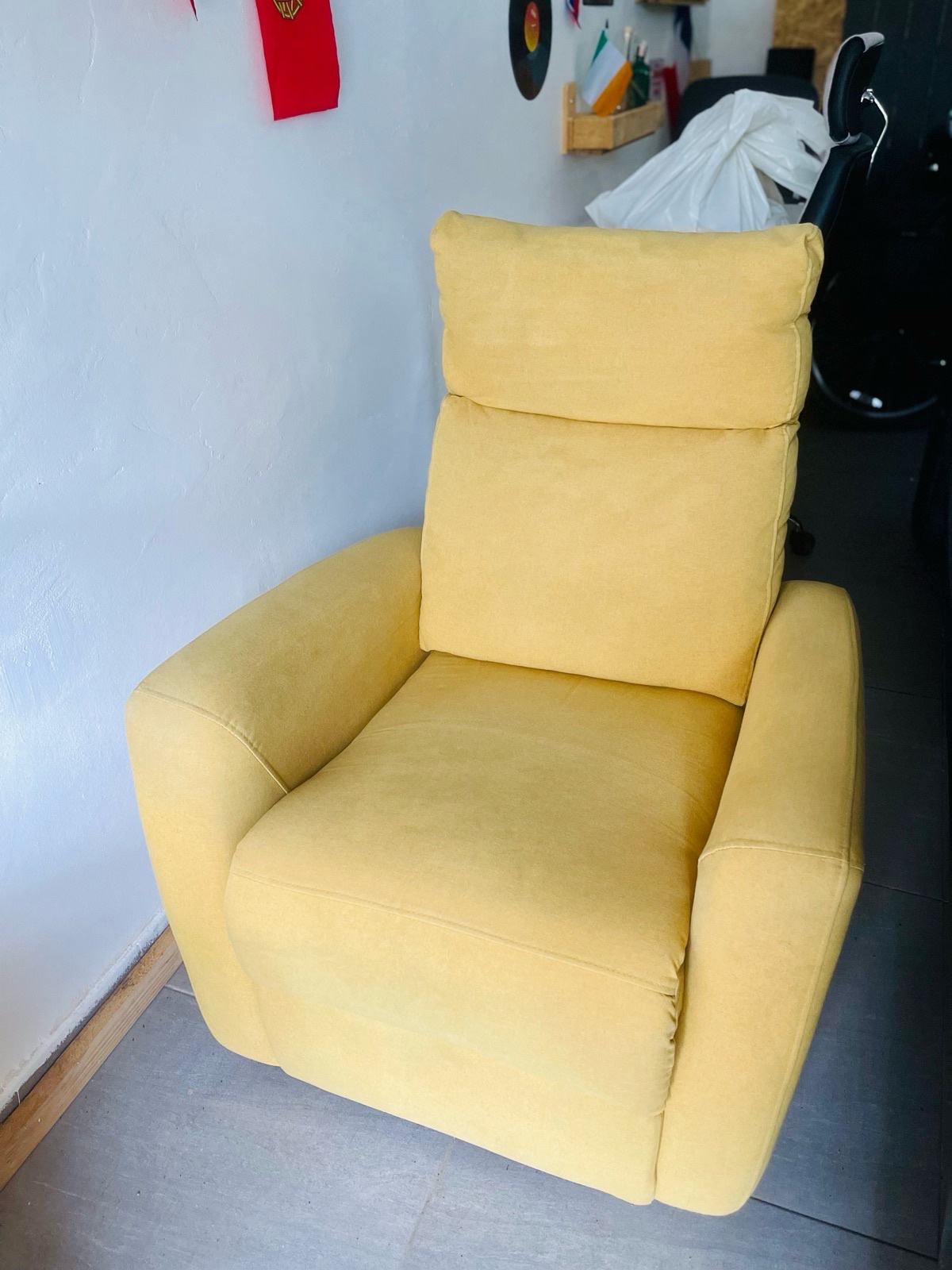 Fotelja sa relax funkcijom