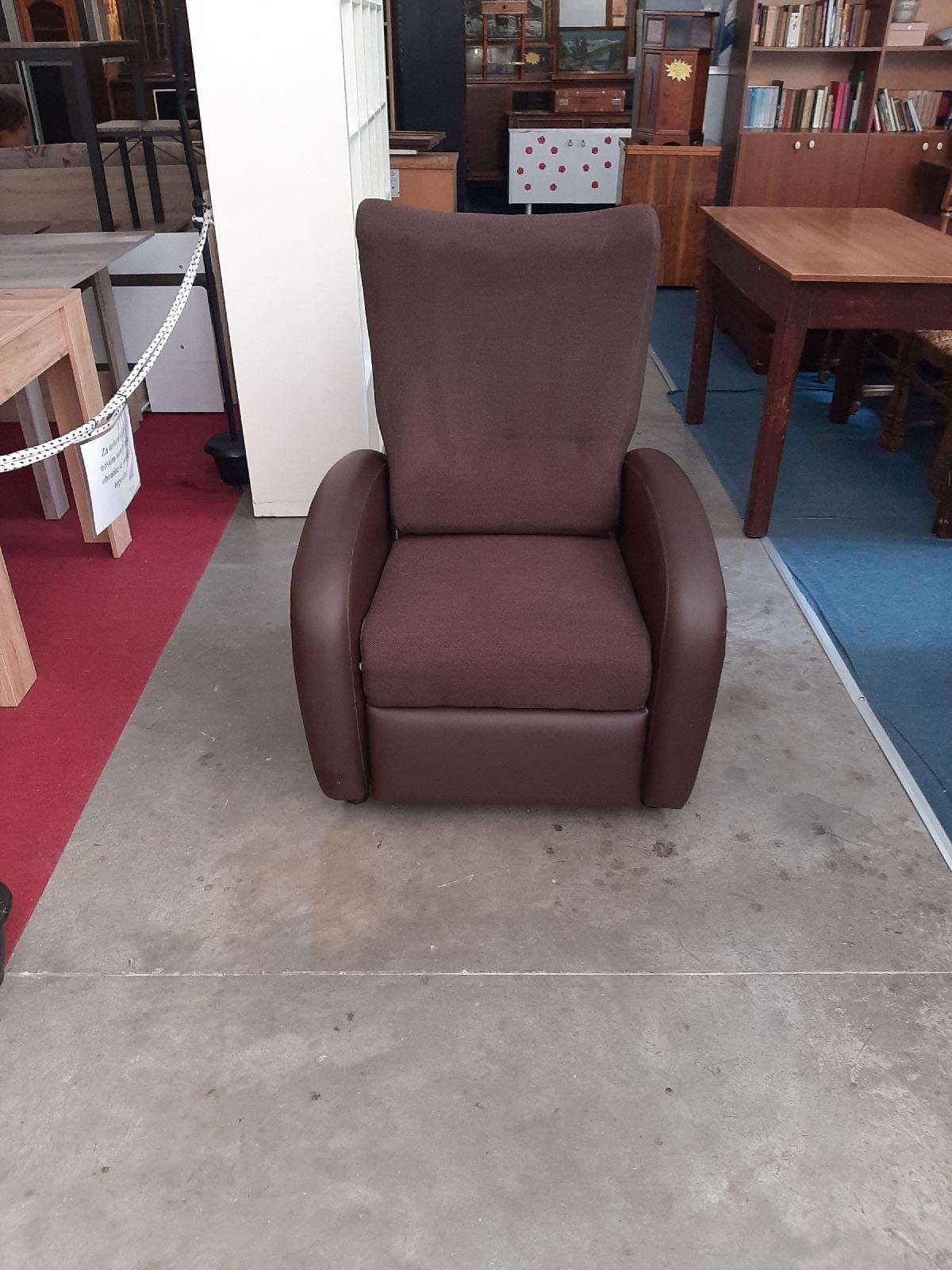 Modularna fotelja s relax funkcijom