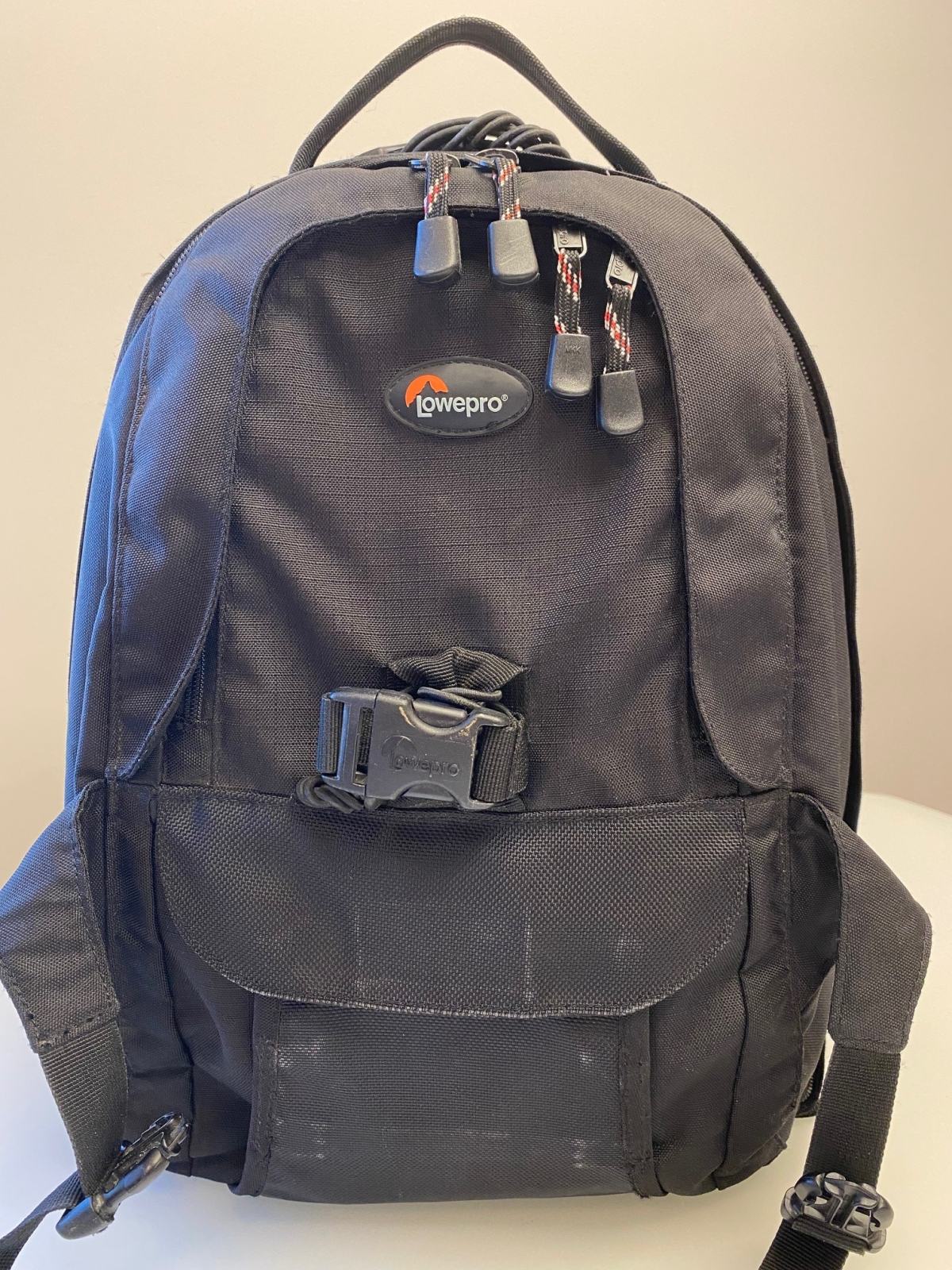 Foto ruksak LowePro Mini Trekker AW
