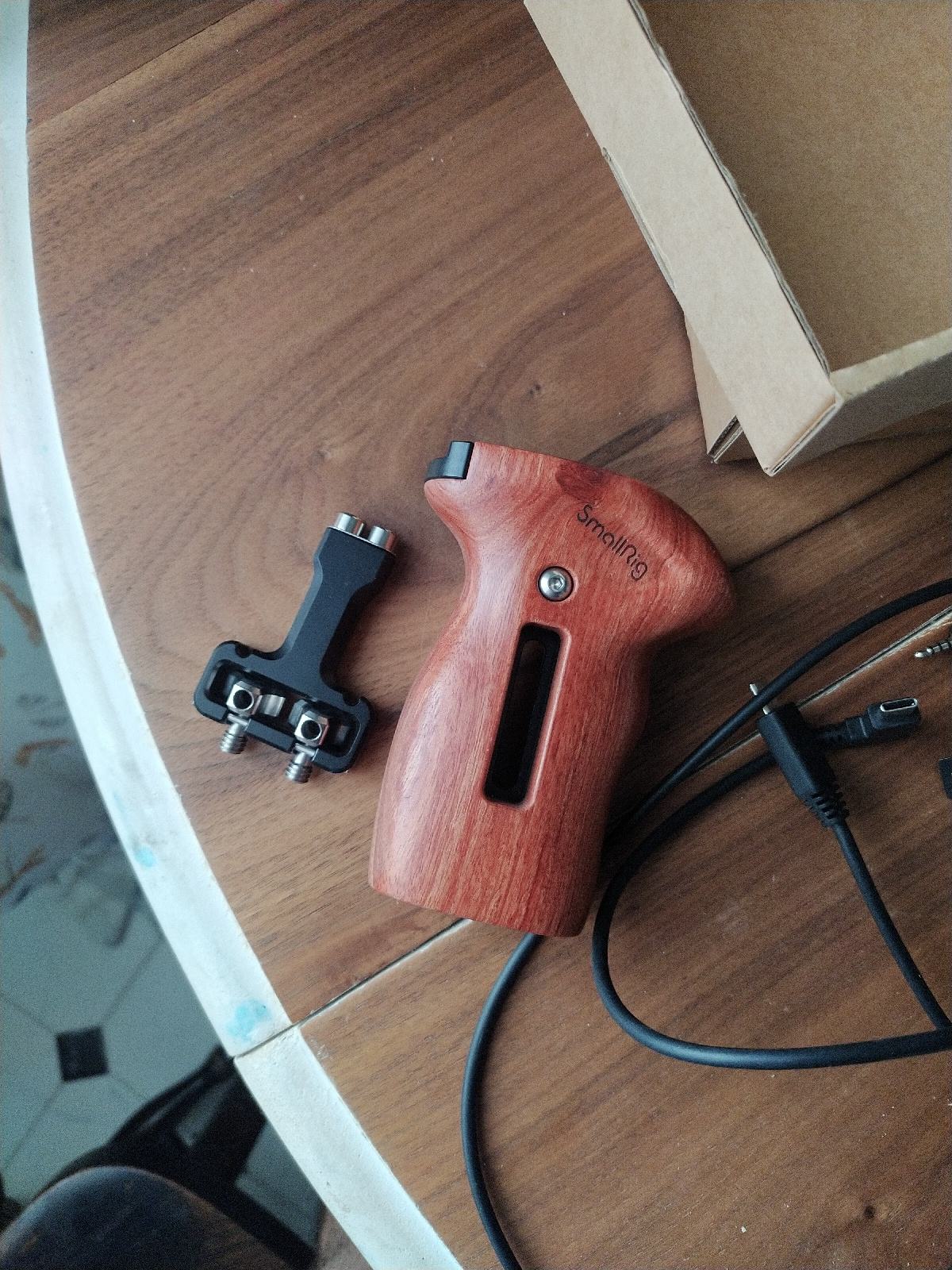 Smallrig Threaded Side Handle With Record Start/Stop Remote Trigger 33