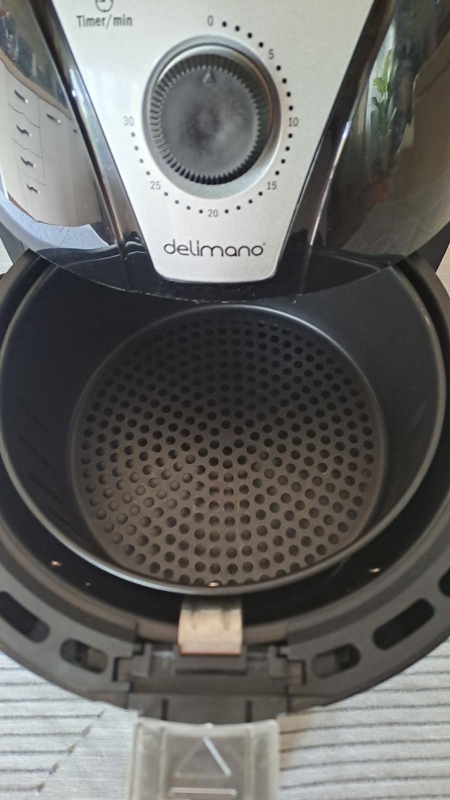 DELIMANO FRITEZA NA SUHI ZRAK - AIRFRYER