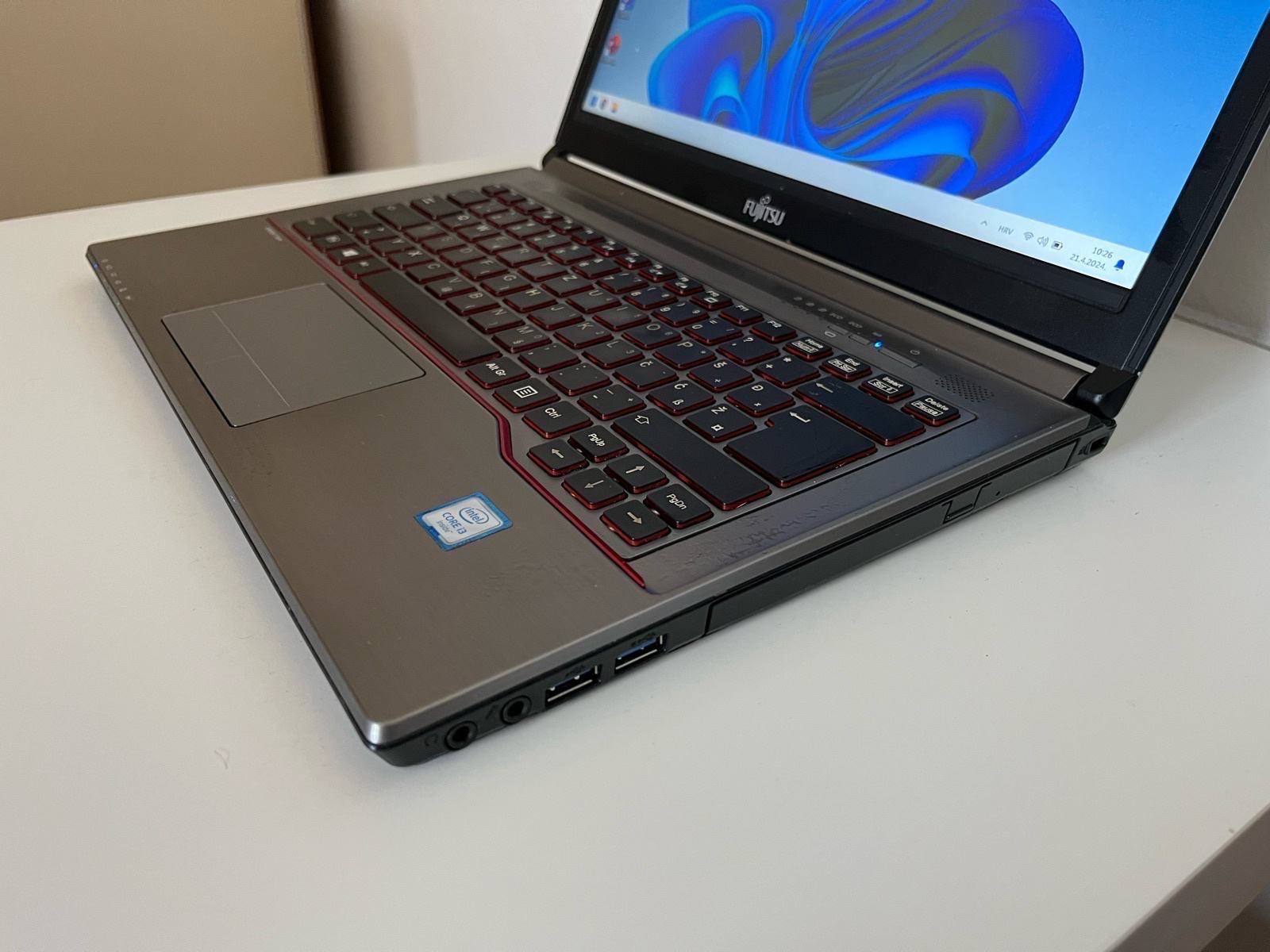 Fujitsu Laptop 14, Windows 11, i3, 8GB Ram, SSD, Office