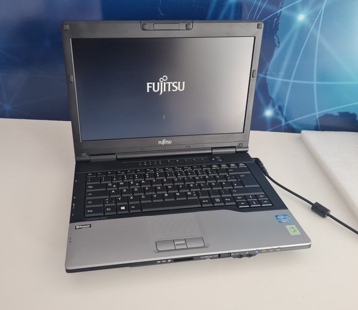 Fujitsu Lifebook S782, i5-2430M, 8GB RAM, 500GB SSD - Račun / Jamstvo