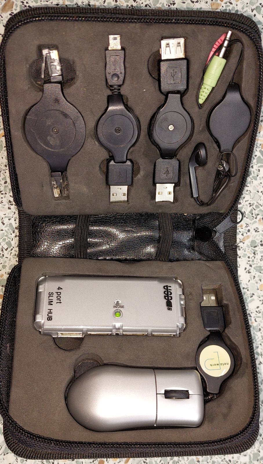 NOTEBOOK ( LAPTOP ) TRAVEL KIT