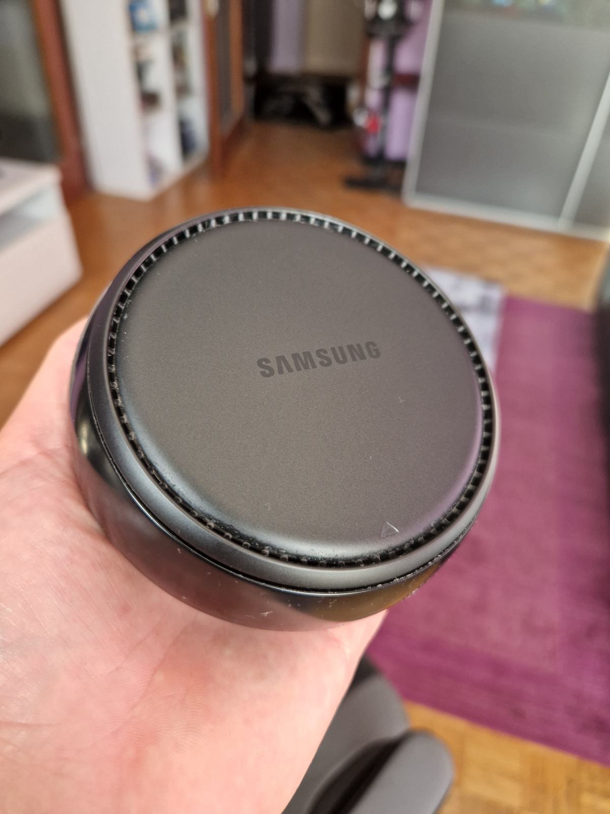 Prodajem Samsung DEX dock!