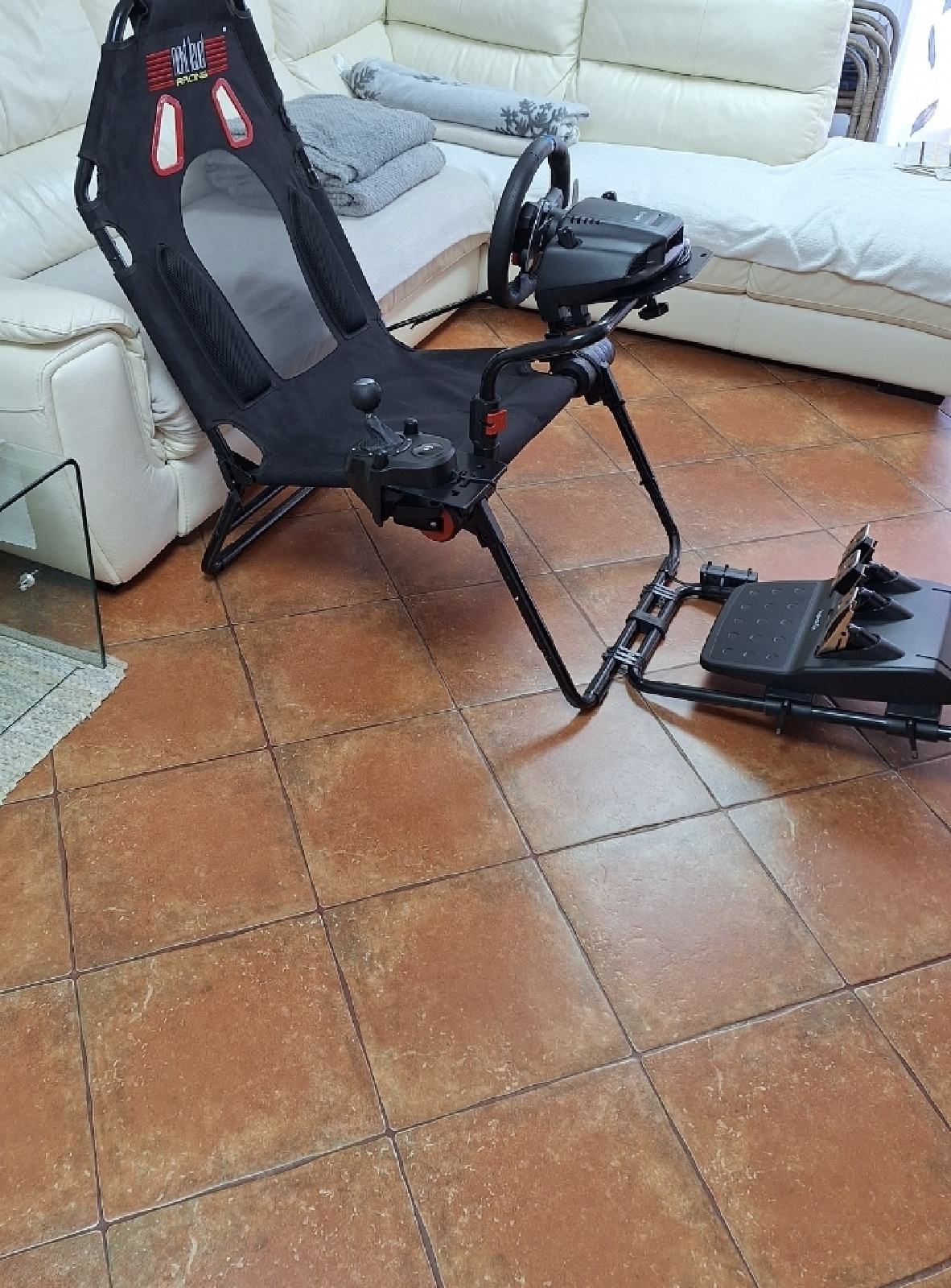 g29 gaming sim racing setup cockpit