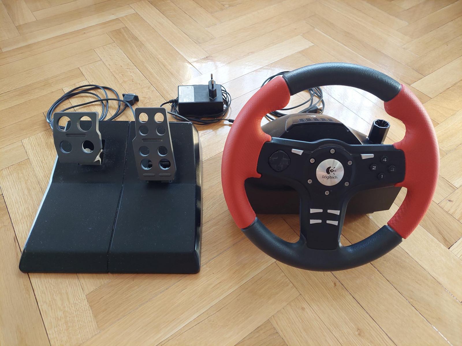 Logitech Formula Force EX volan i pedale