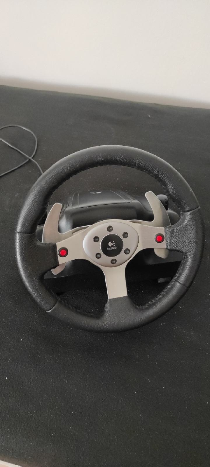 Logitech g27 RACING SET(volan,pedale i mjenjač)