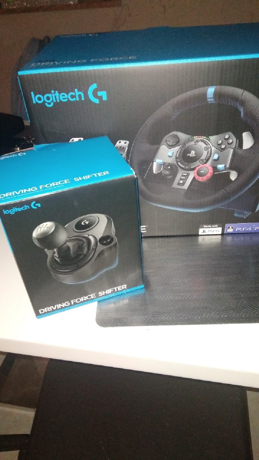 HITNO! Logitech g29 i mjenjac,ima garanciju,KAO NOV