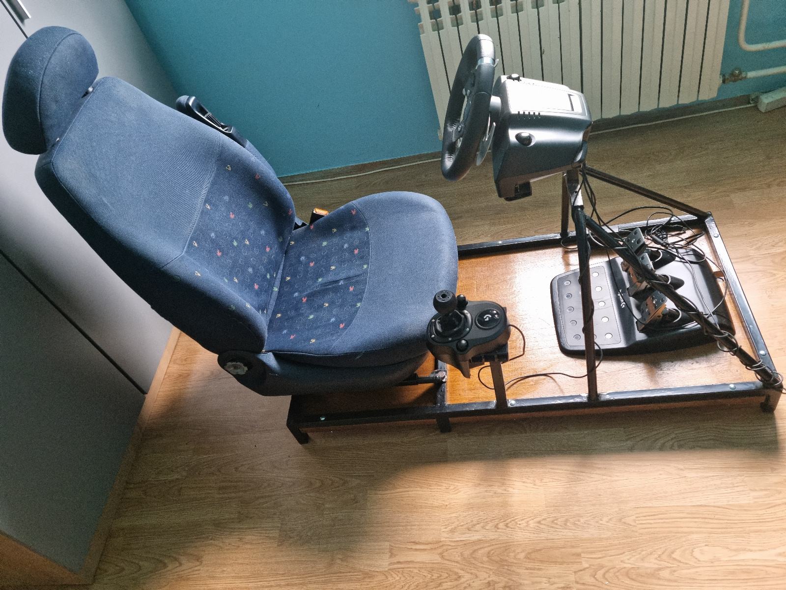 Logitech g920 volan za xbox/PC sa mjenjačem I postoljem