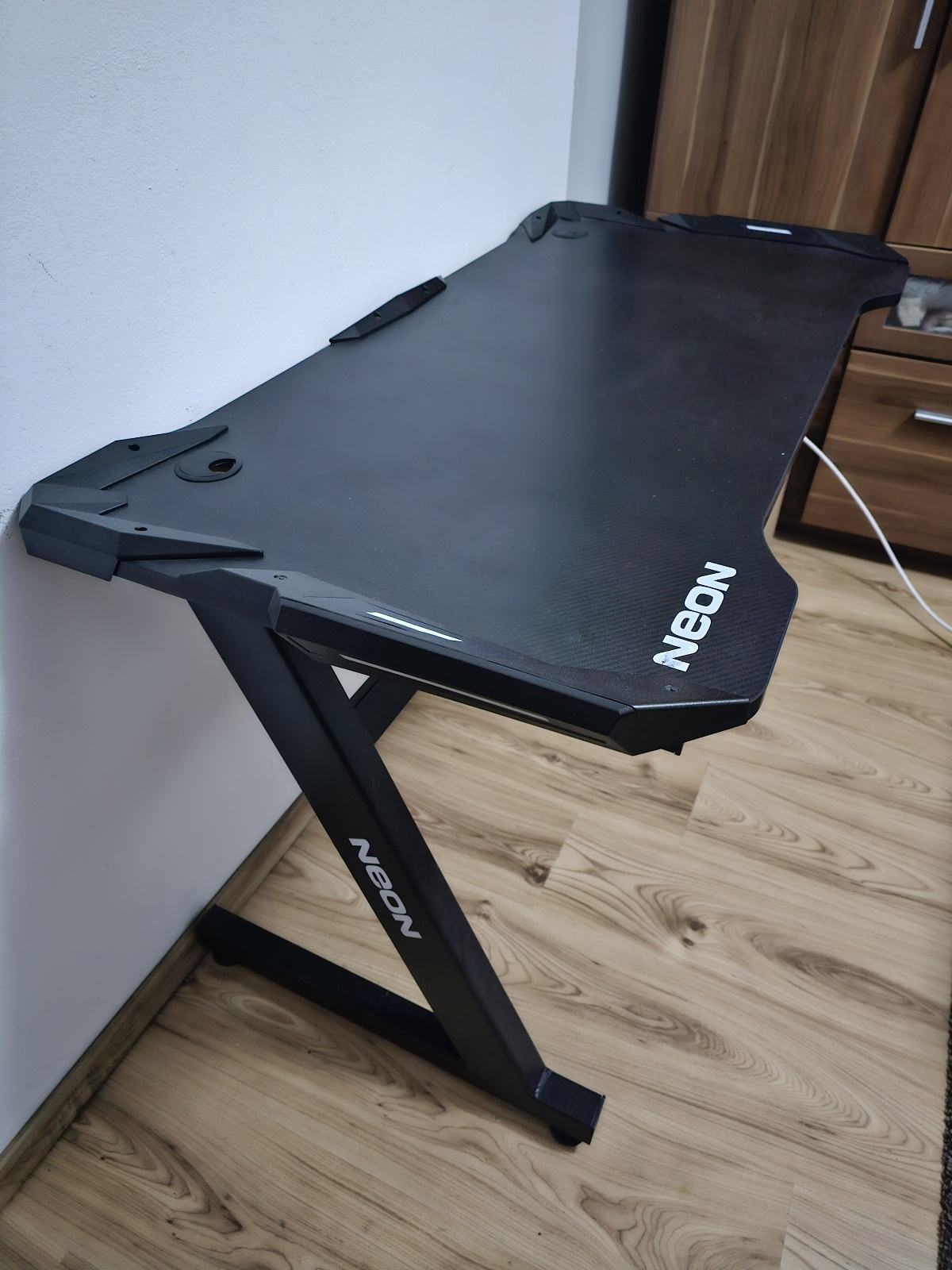 NEON gaming stol eSports gamer, LED RGB, 120cm