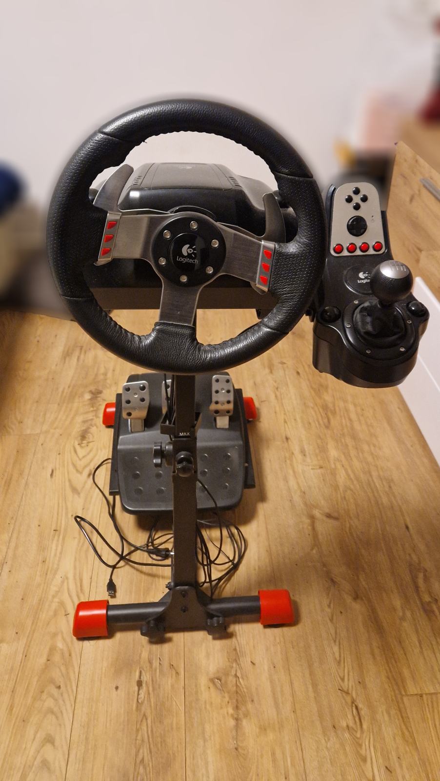 PC Volan Logitech G27 + stalak