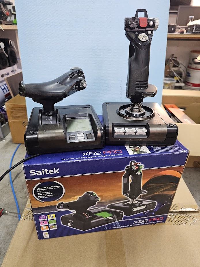 Saitek X52 pro