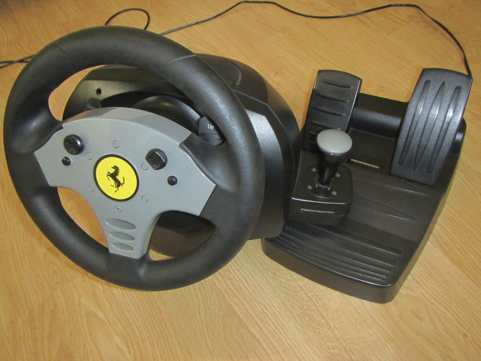 Thrustmaster - Force Feedback Racing Wheel