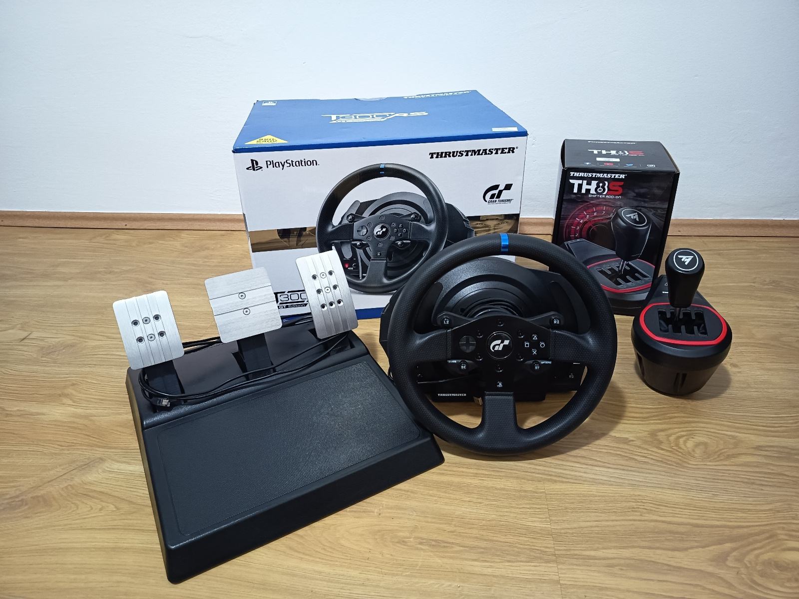Thrustmaster T300RS GT + TH8S Shifter *kao novo*