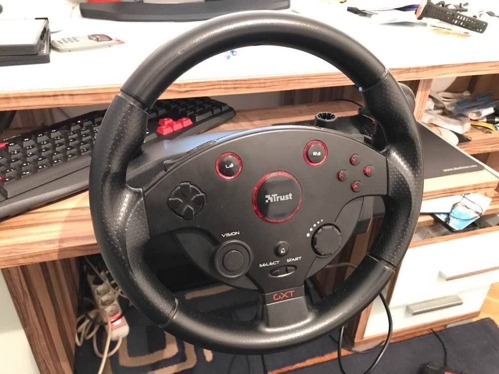Trust GXT 288 PC,PS racing wheel