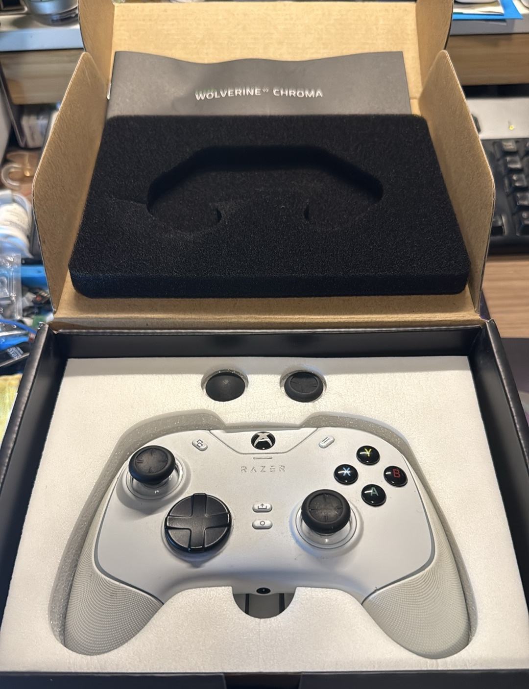 Xbox Wolverine v2 chroma kontroler