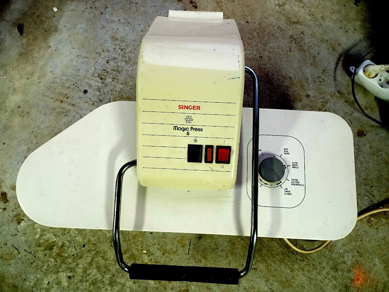 Parna preša Singer Magic Press 6