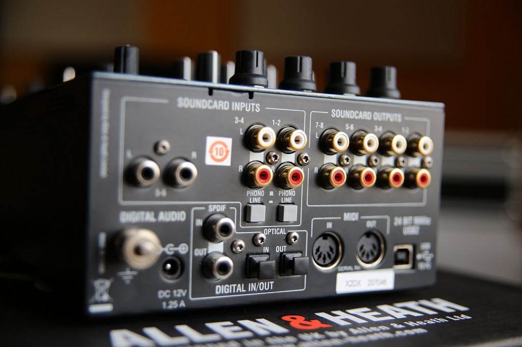 ALLEN & HEATH Xone:2D