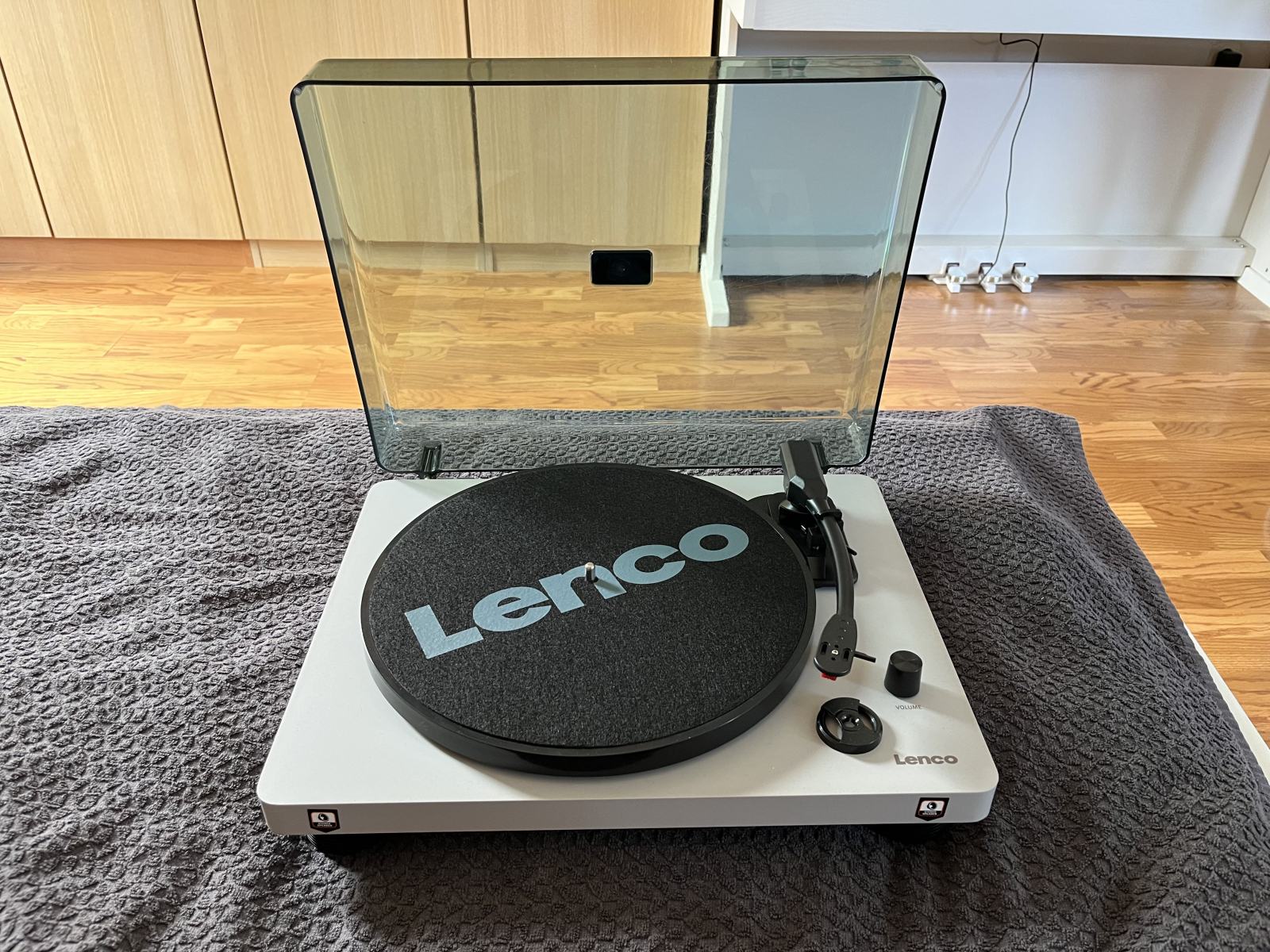 Gramofon LENCO - LS-50