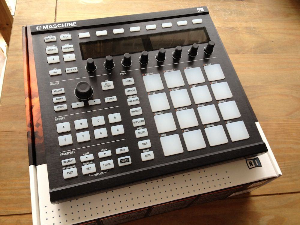 Native Instruments Maschine MK2 - novo