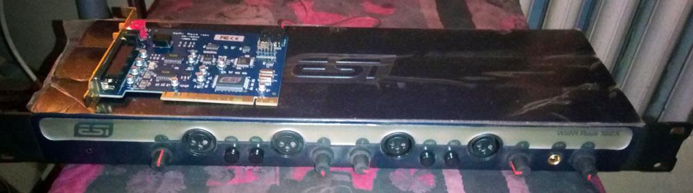 Polu-profesionalna audio ( zvučna ) kartica ESI WAMI RACK 192X