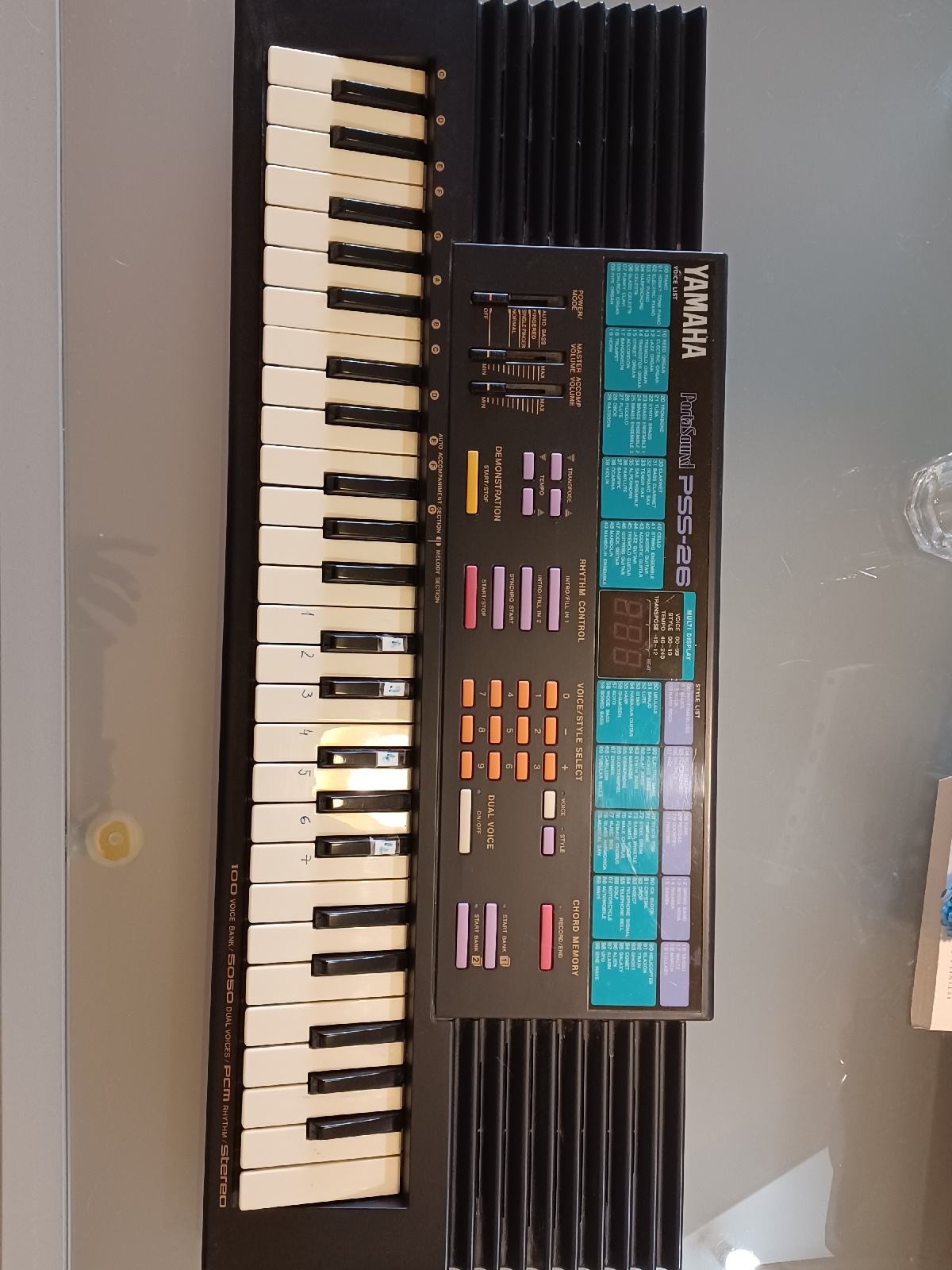 Yamaha PortaSound PSS-26