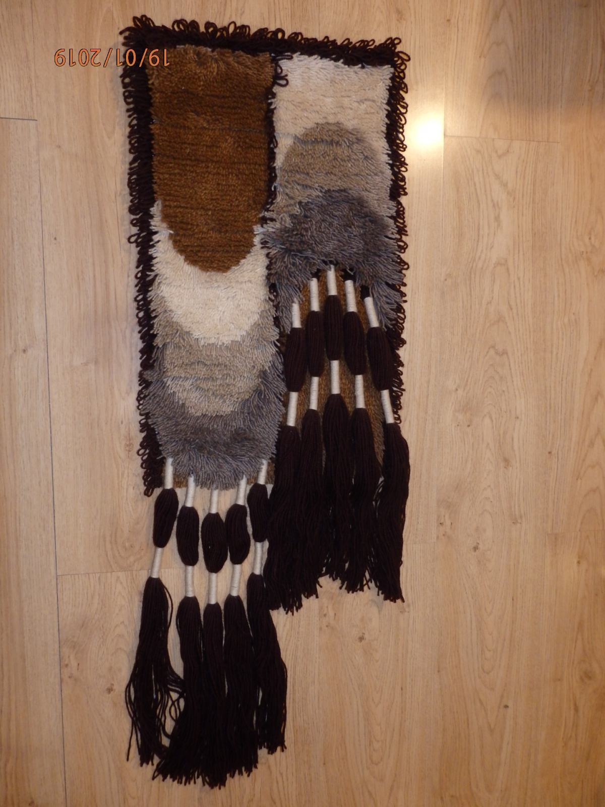 tapiserija zidna vertikalana, 40 x 106 cm