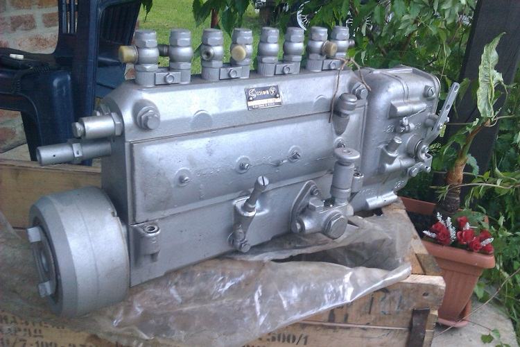 Boš pumpa v8