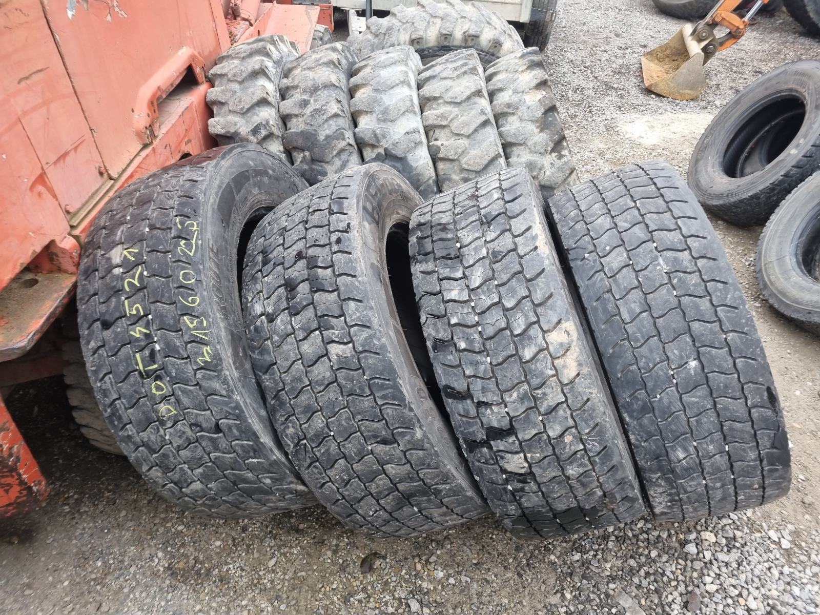 Gume 315 60 r 22.5 pogon , volan , rezerva