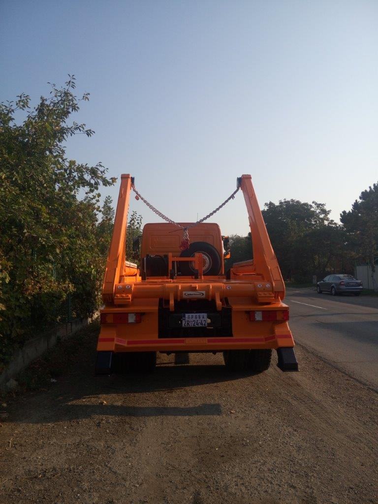 HYVA LIFT Skiploader