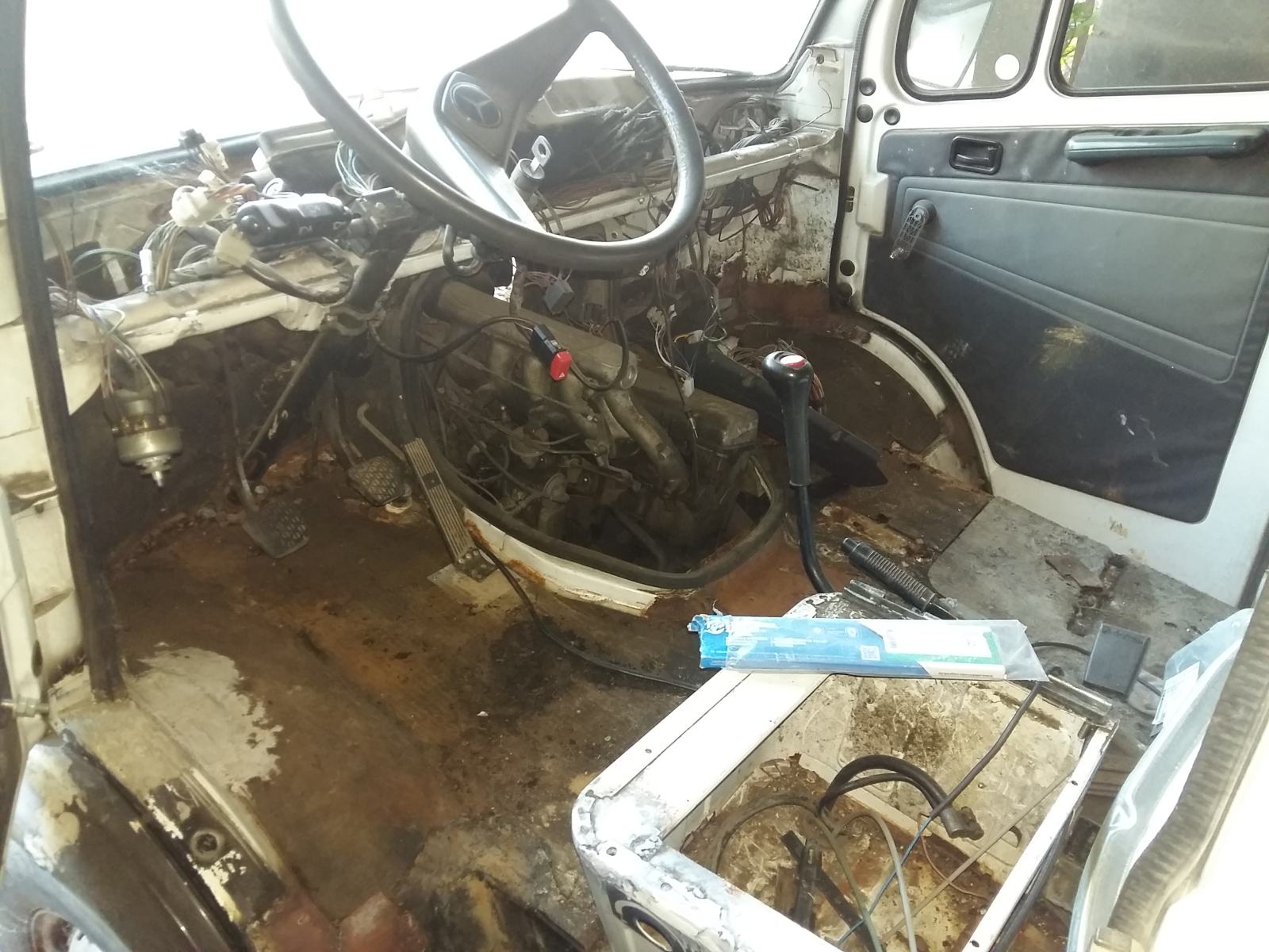 mercedes 310d 70kw 2874ccm MOTOR 5cyl ČITAJ OGLAS DO KRAJA...