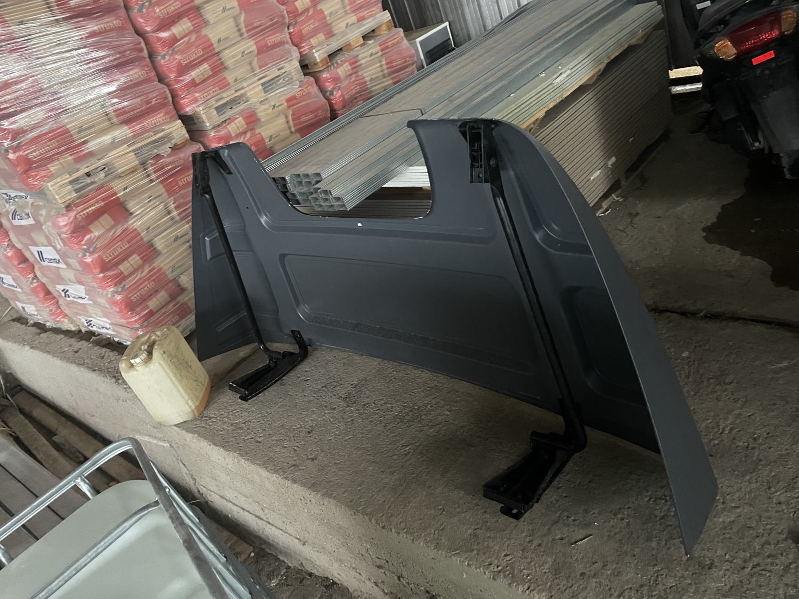 Mercedes Actros MP4 krovni spojler