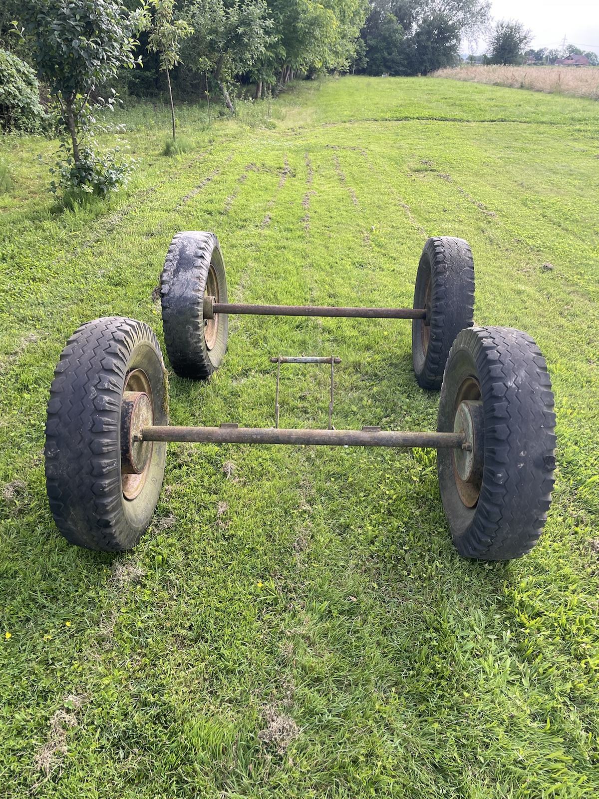 Osovine za prikolicu