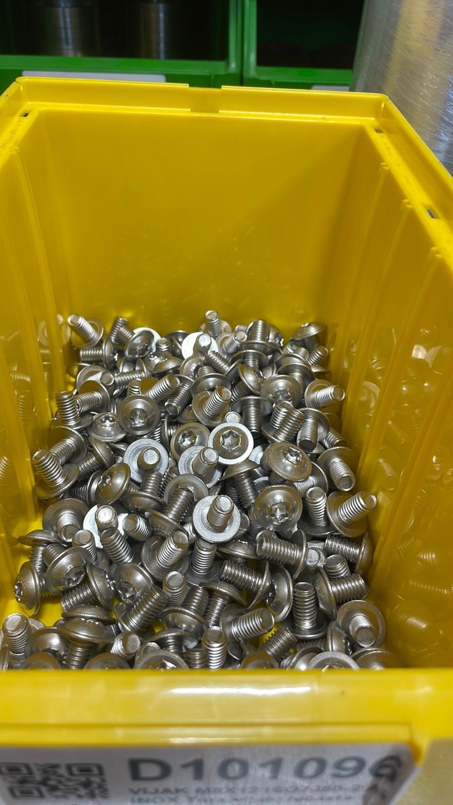 Vijak M8x12 ISO7380-2 A2 Inox