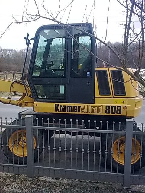 samohodni kopač KRAMER 808