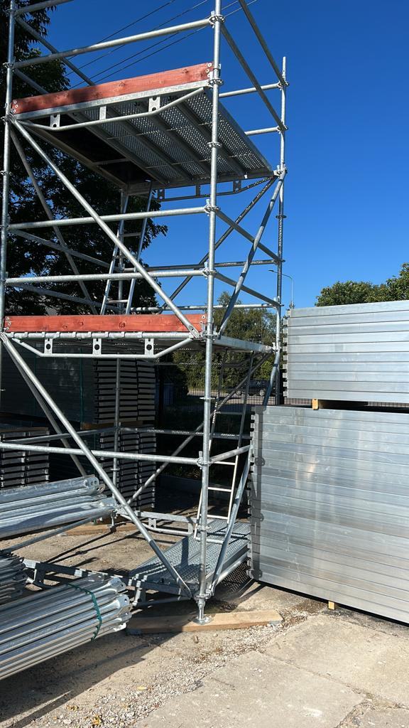Nova Gradevinska fasadna skela | 1000 m² | Scaff ML U