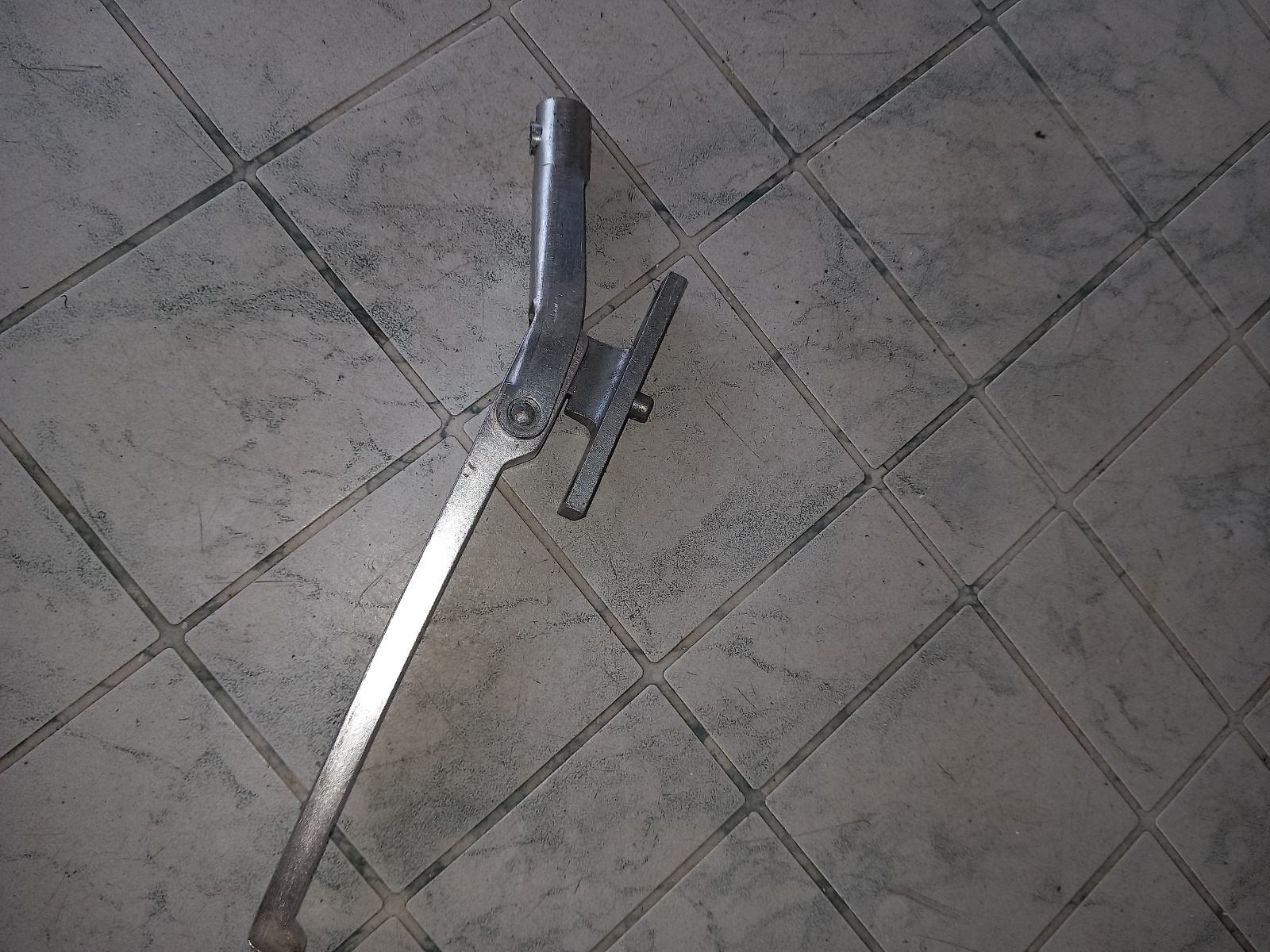 PODIZNA POLUGA/RUČKA/ I ZGLOB ZROZORA