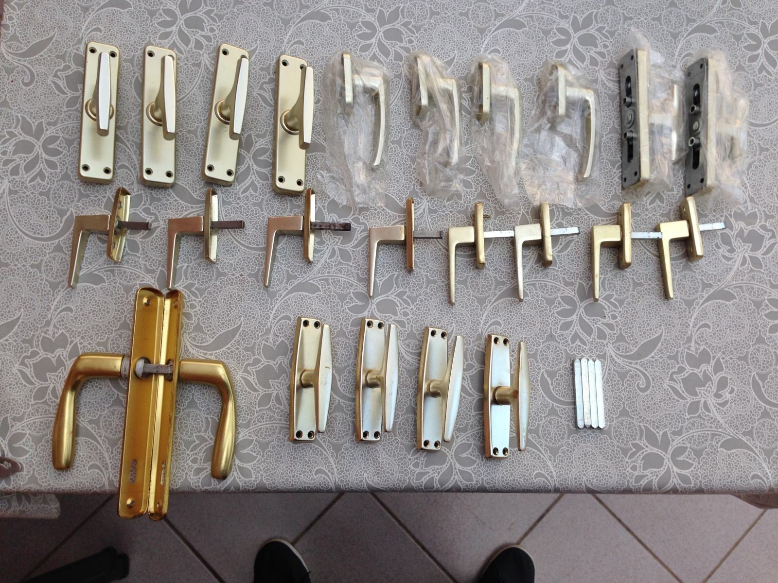 KVAKE ZA PROZORE, OLIVE I POLUOLIVE