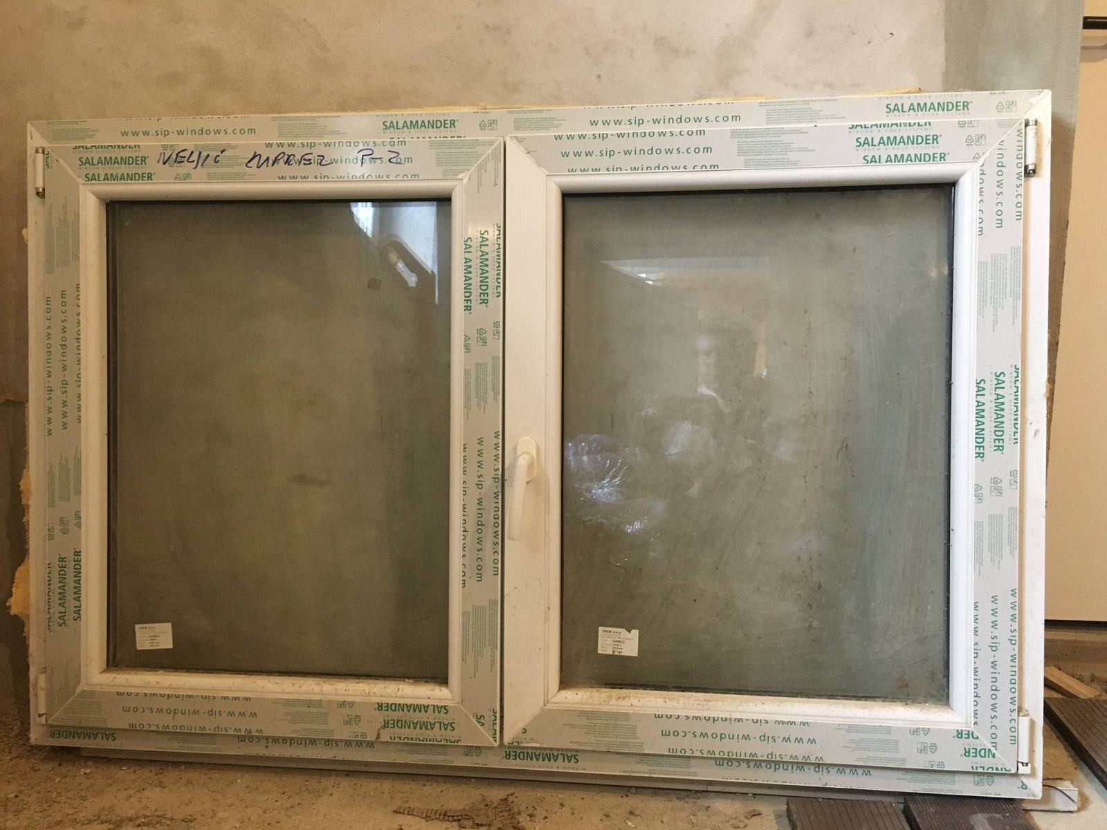 PVC prozor dvokrilni bijeli 150x97x7,5 - Salamander