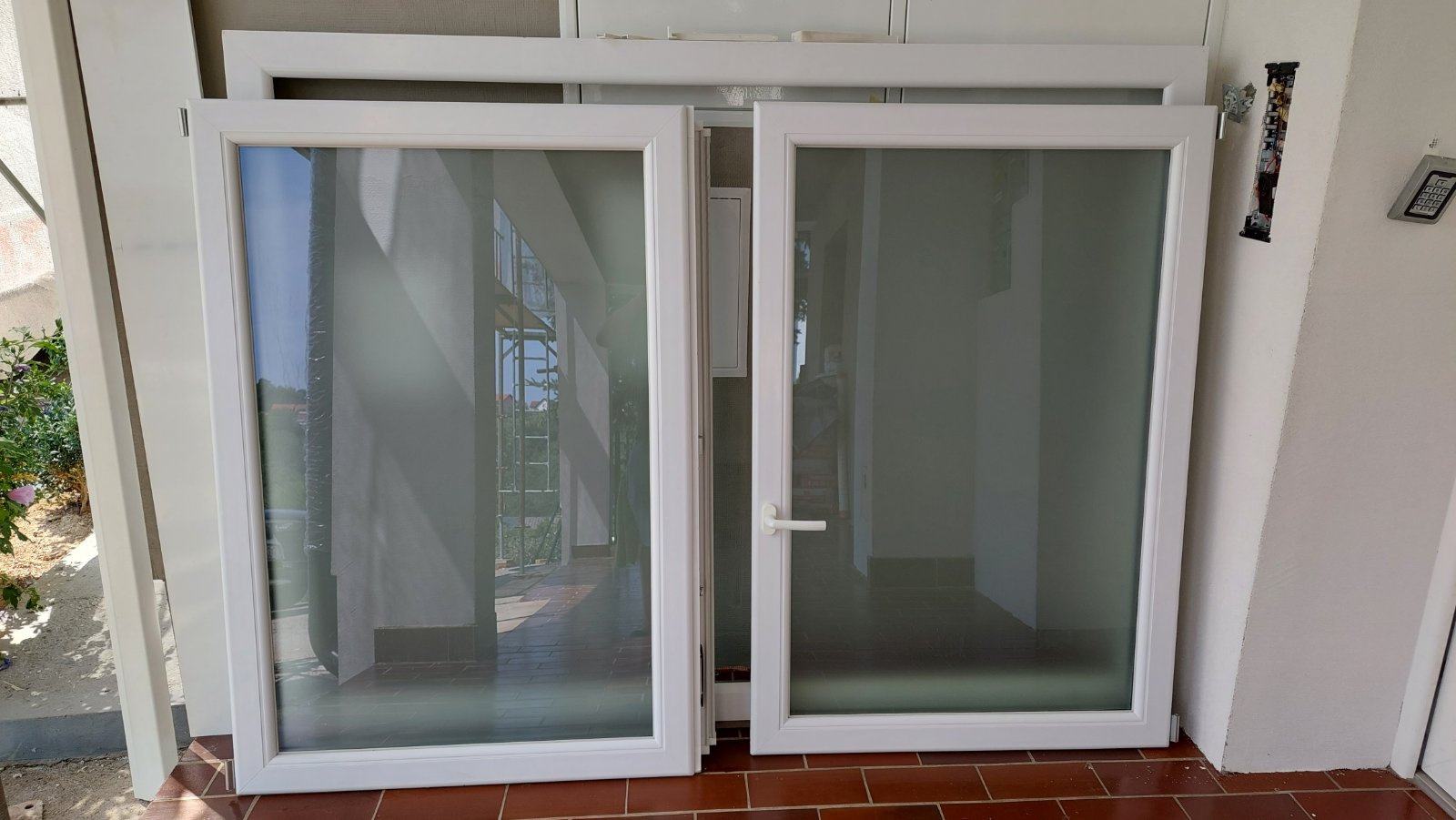 PVC prozor mutno staklo 191x143