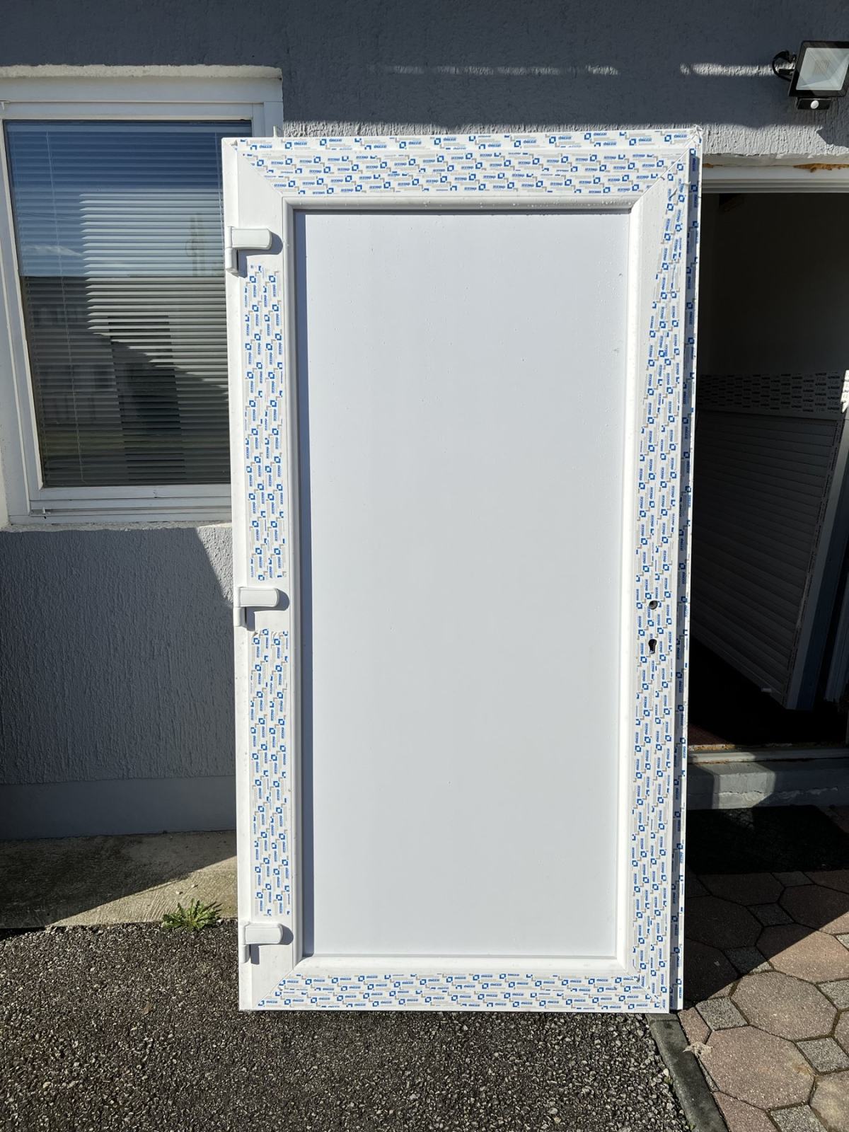 PVC ULAZNA VRATA - PVC ISPUNA