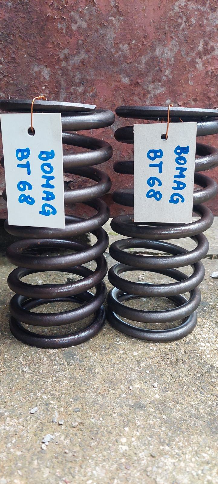 Bomag BT68 - Opruge udarnog sistema (2 kom)