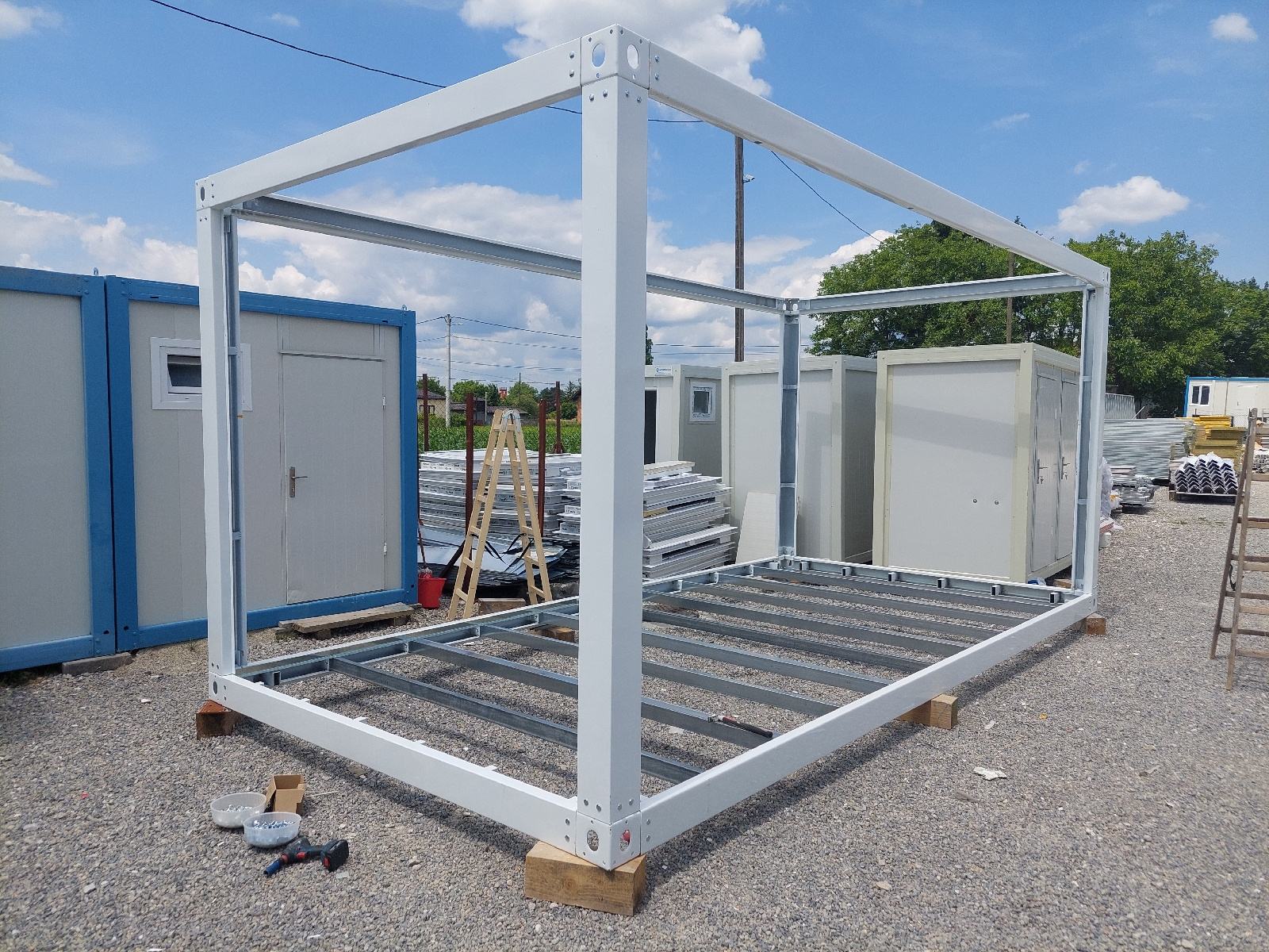 Konstrukcija kontejnera 6x3m, novo