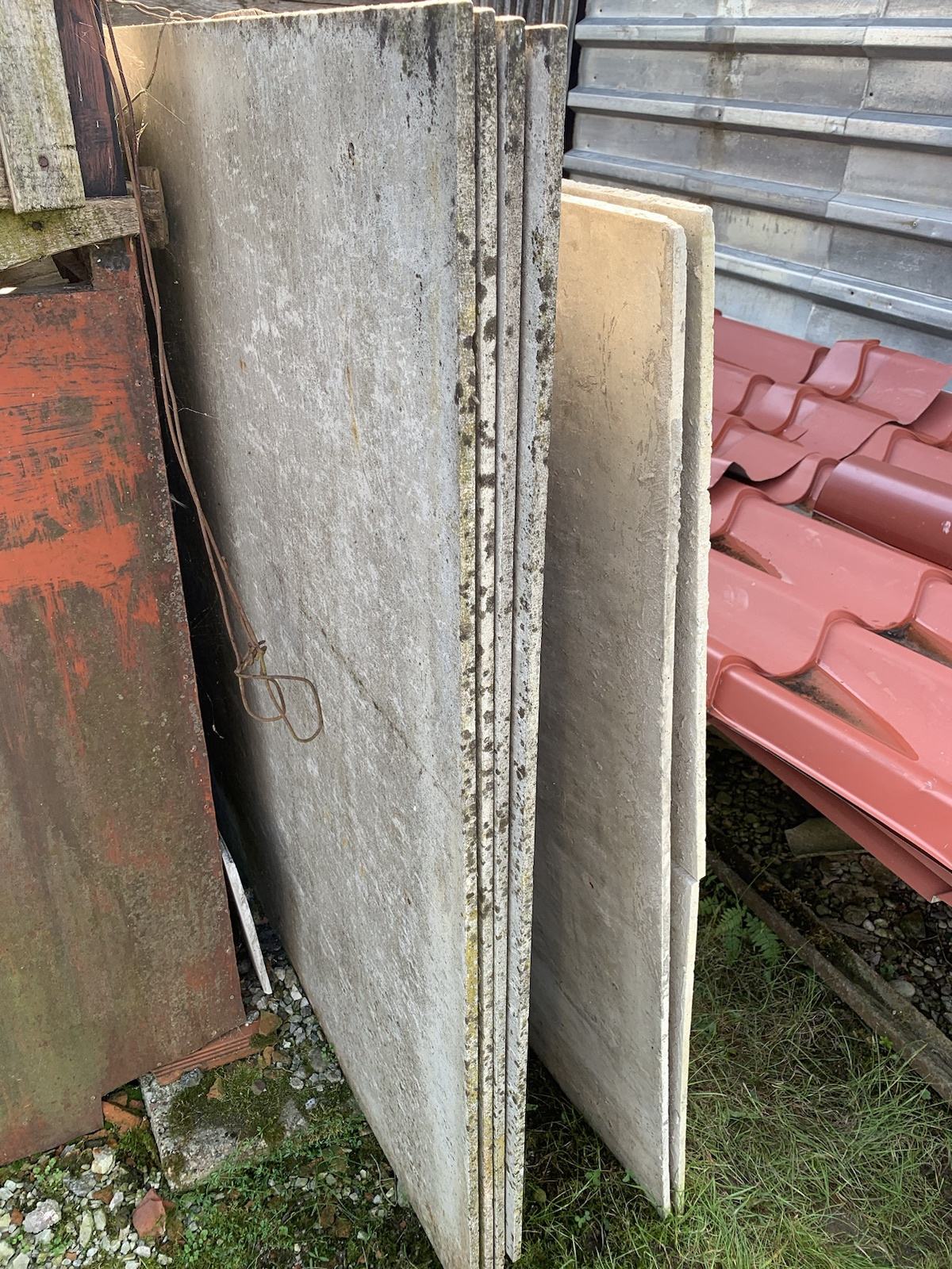 Salonit ravne ploće